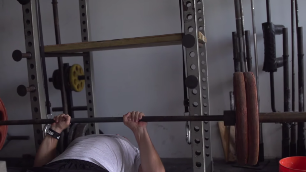 4 Tips for 225 Pound Bench Press - Overtime Athletes Blog